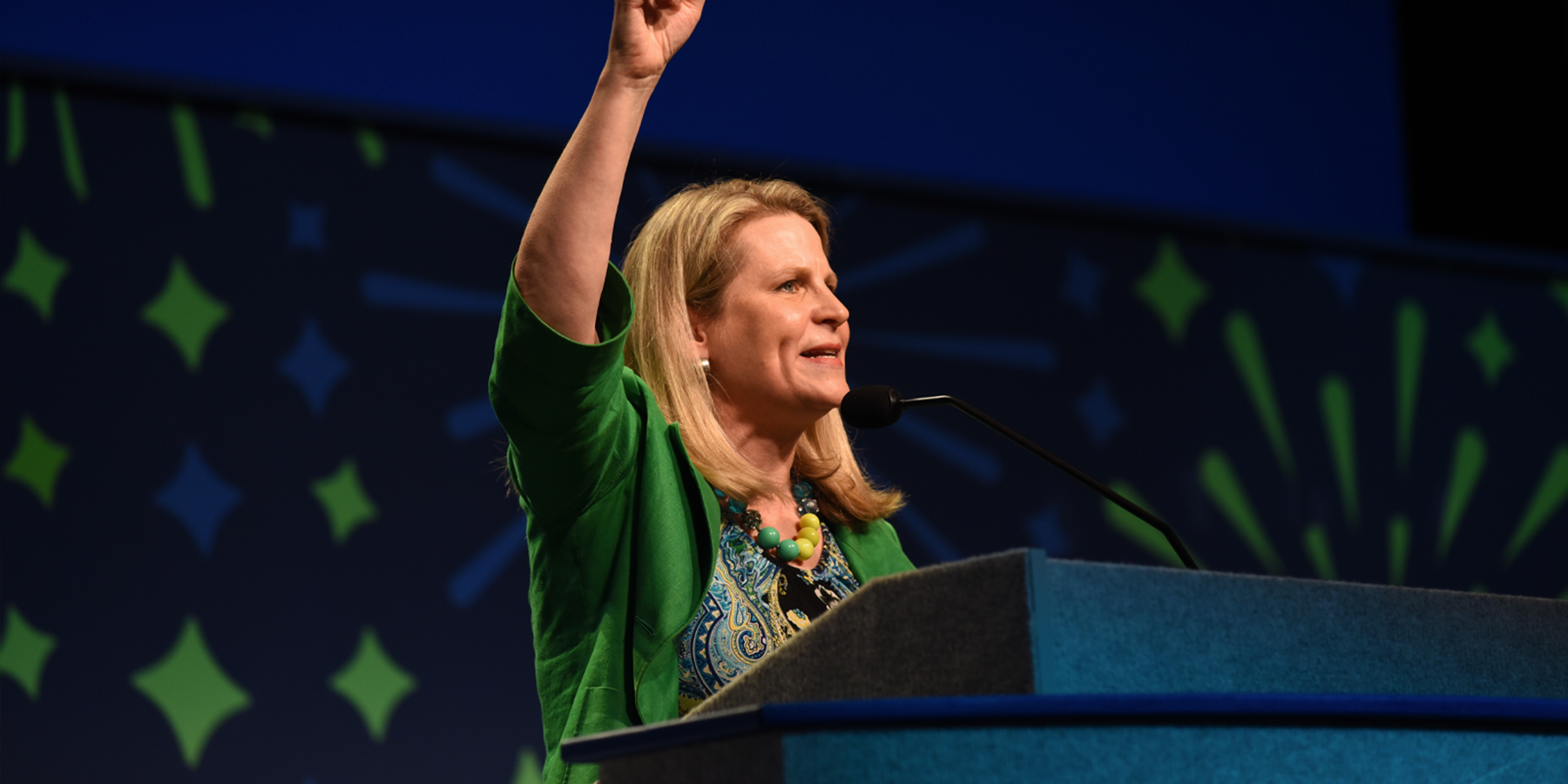 Liz Shuler hizo historia este año como primera mujer elegida para ...